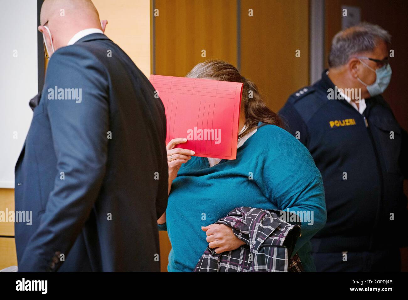 Nurse accused hi-res stock photography and images - Alamy