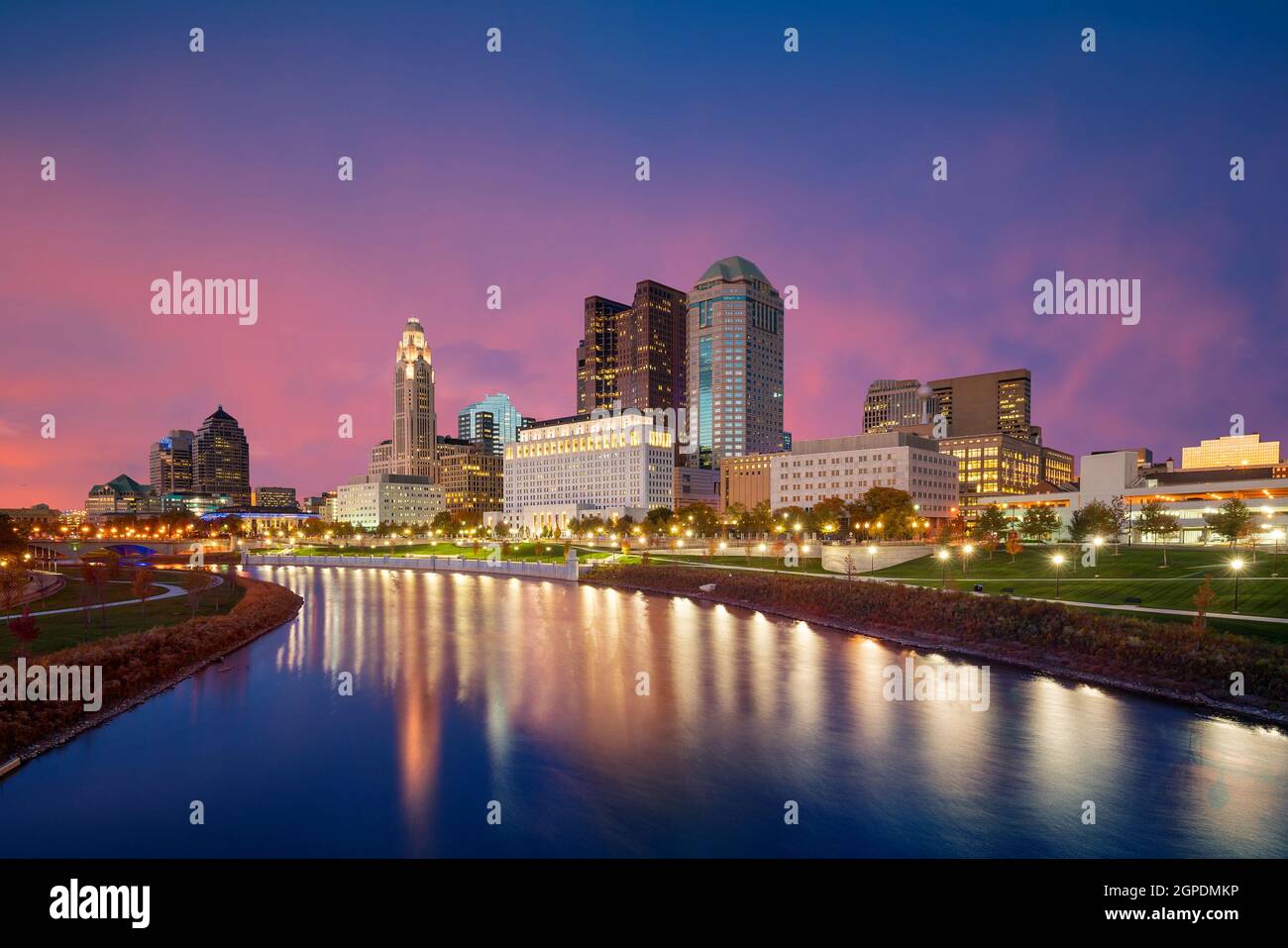 View of downtown Columbus Ohio Skyline at twilight Stock Photo - Alamy