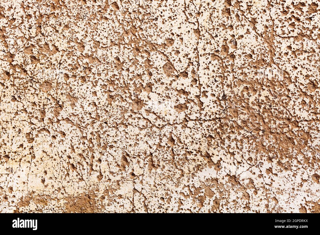 Dirty and old wall of a abandoned house Stock Photo - Alamy
