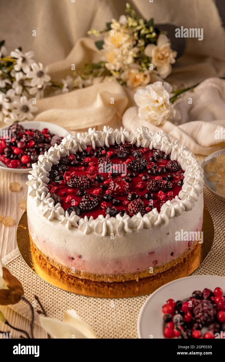 Forest berry mousse cake. Cake with jelly and cream Stock Photo - Alamy