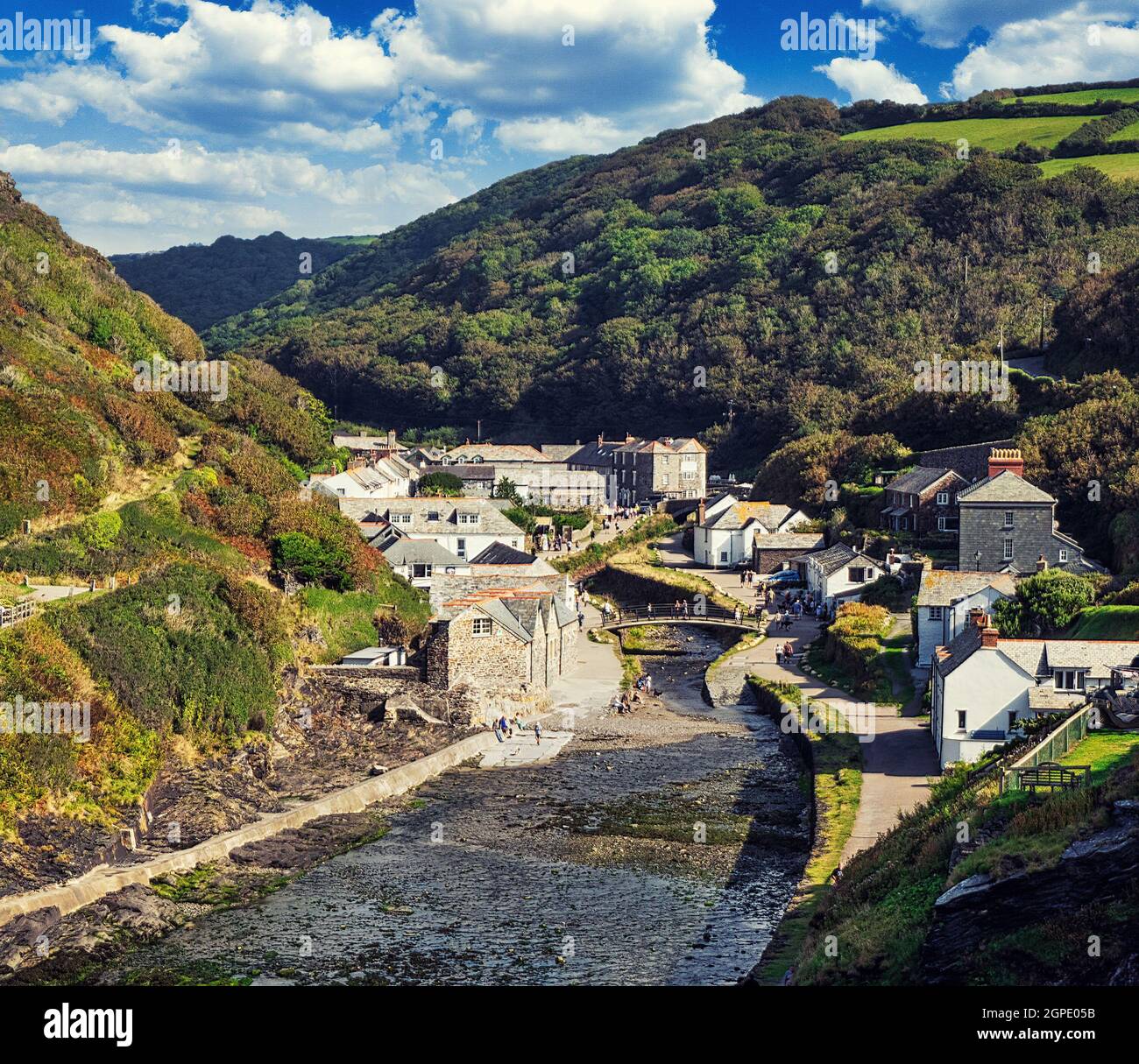 Fishing on cornish coastline hi-res stock photography and images - Alamy
