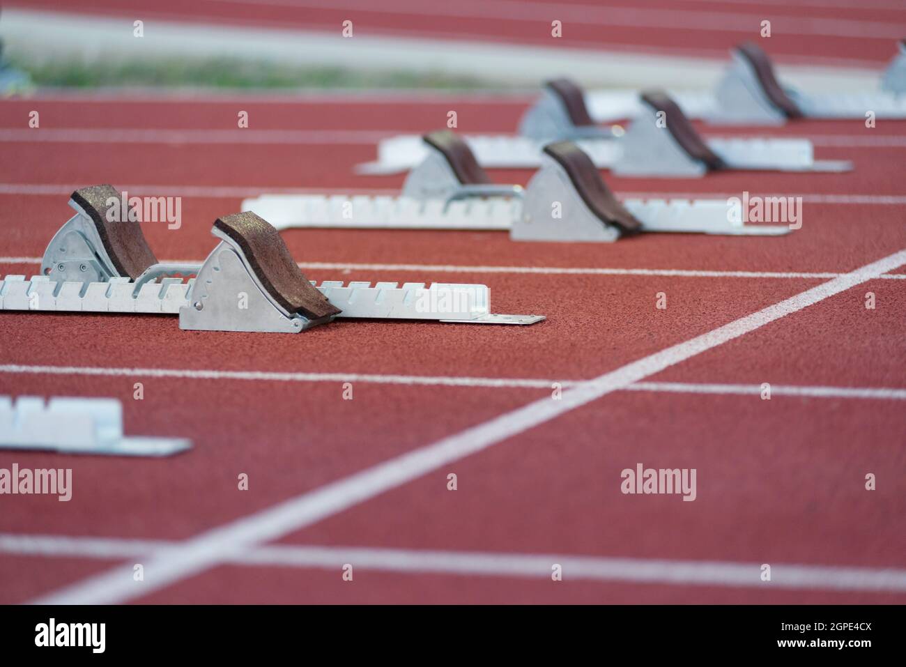 Starting blocks close up hi-res stock photography and images - Alamy