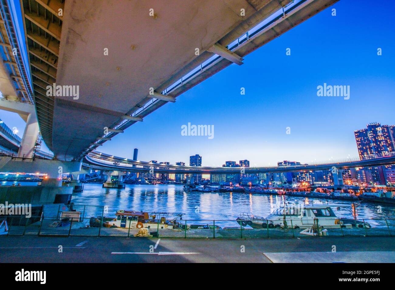 Bayshore Route and Tokyo sunset. Shooting Location: Tokyo metropolitan ...