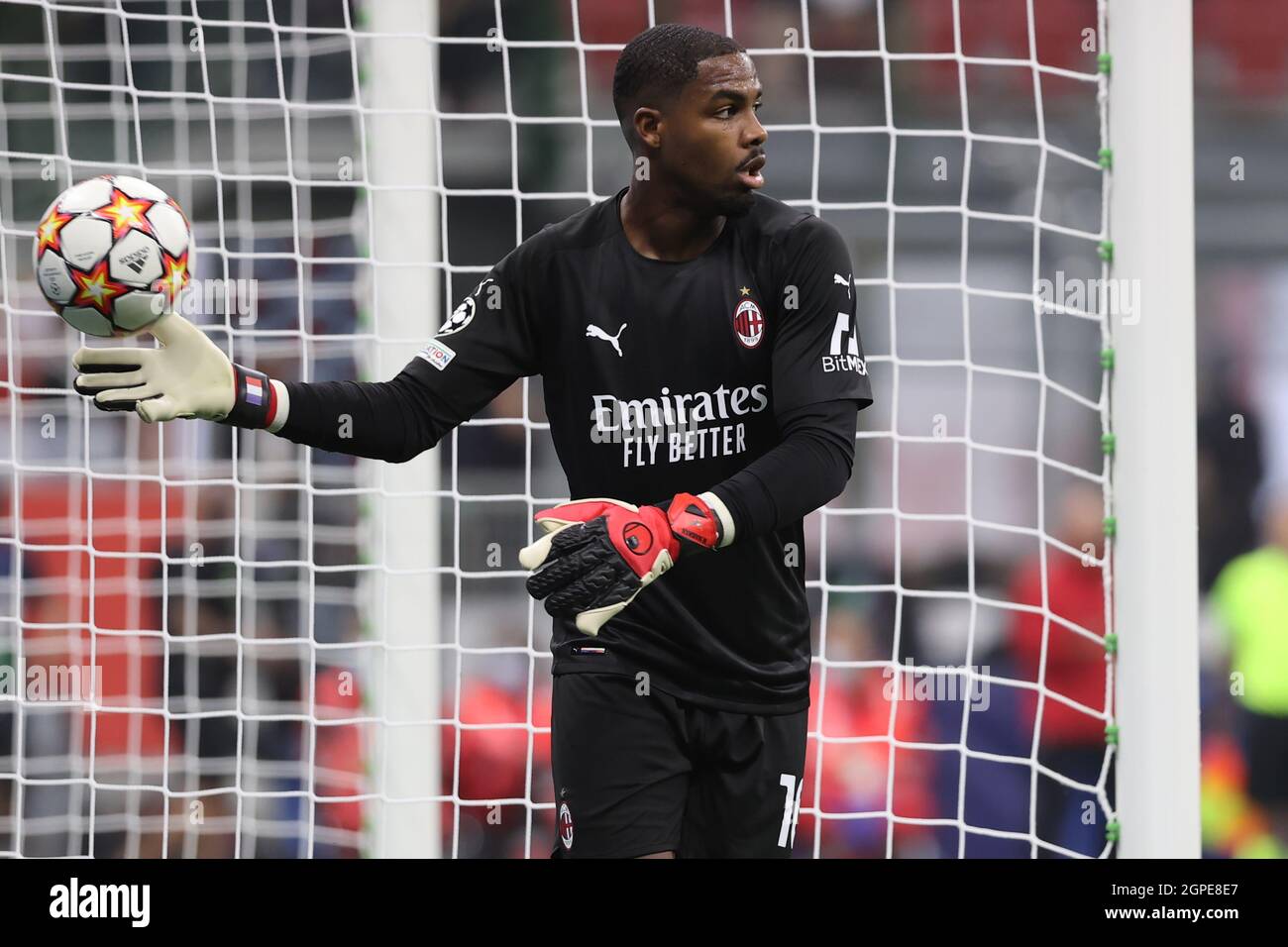 Mike Maignan of AC Milan in action during the UEFA Champions League ...