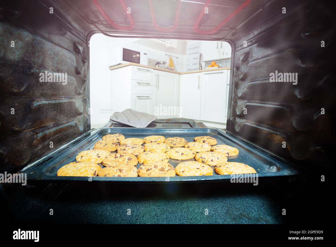 Open door to bakery hi-res stock photography and images - Alamy