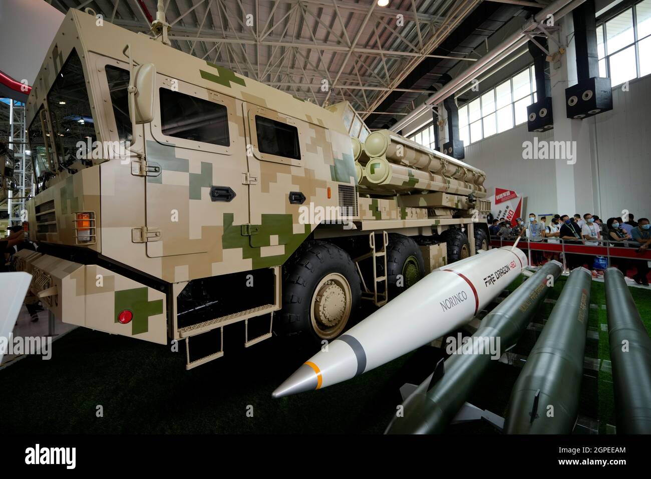 Multiple launch rocket system hi-res stock photography and images - Alamy