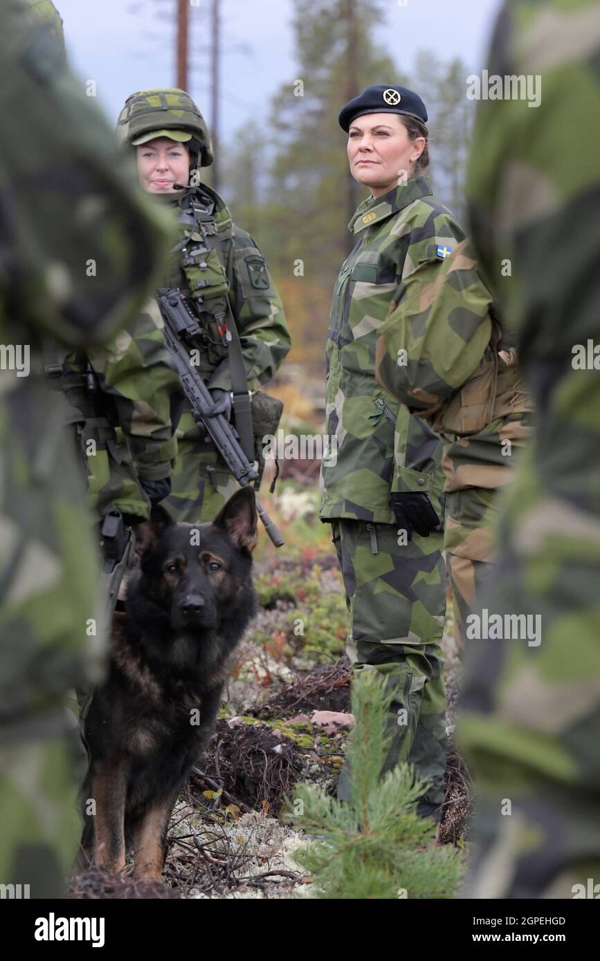Crown Princess Victoria participates in an exercise with the Swedish ...