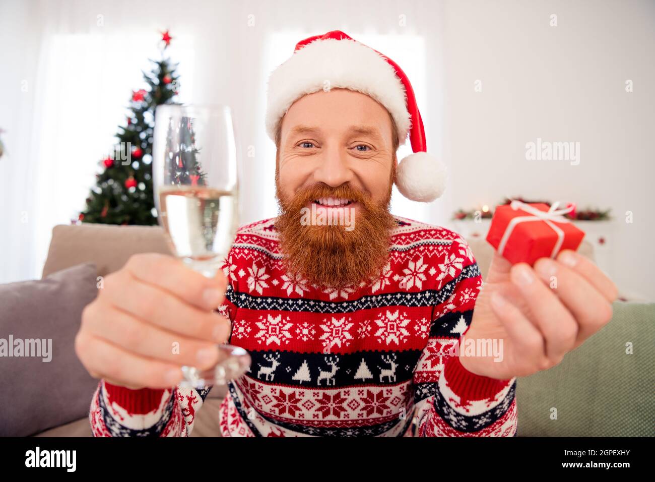 Smile cheers hi-res stock photography and images - Alamy