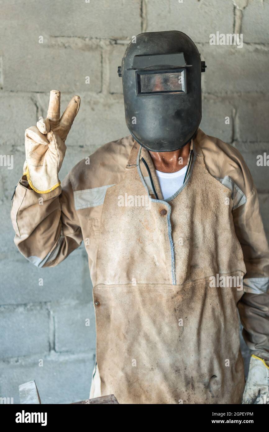 Professional Welder Enjoying His Job Stock Photo - Alamy