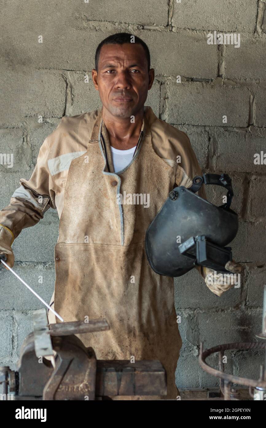 Latin worker hi-res stock photography and images - Alamy