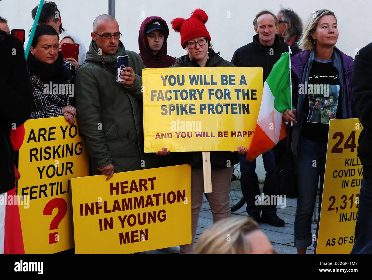 Anti-vaccine demonstrators outside Bray court as Gemma O’Doherty speaks ...