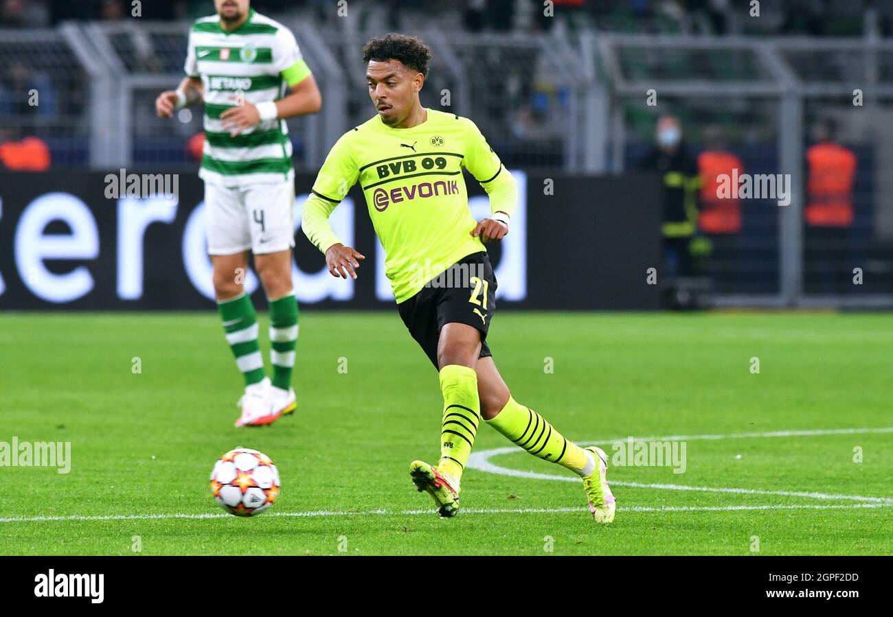 Donyell malen champions league hi-res stock photography and images - Alamy