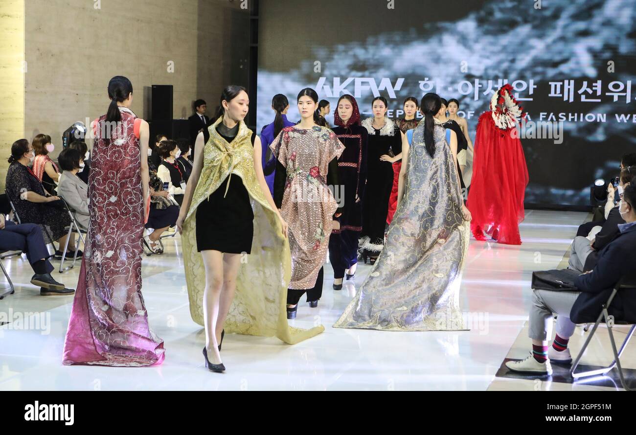 29th Sep, 2021. Korea-ASEAN Fashion Week Models present creations by ...