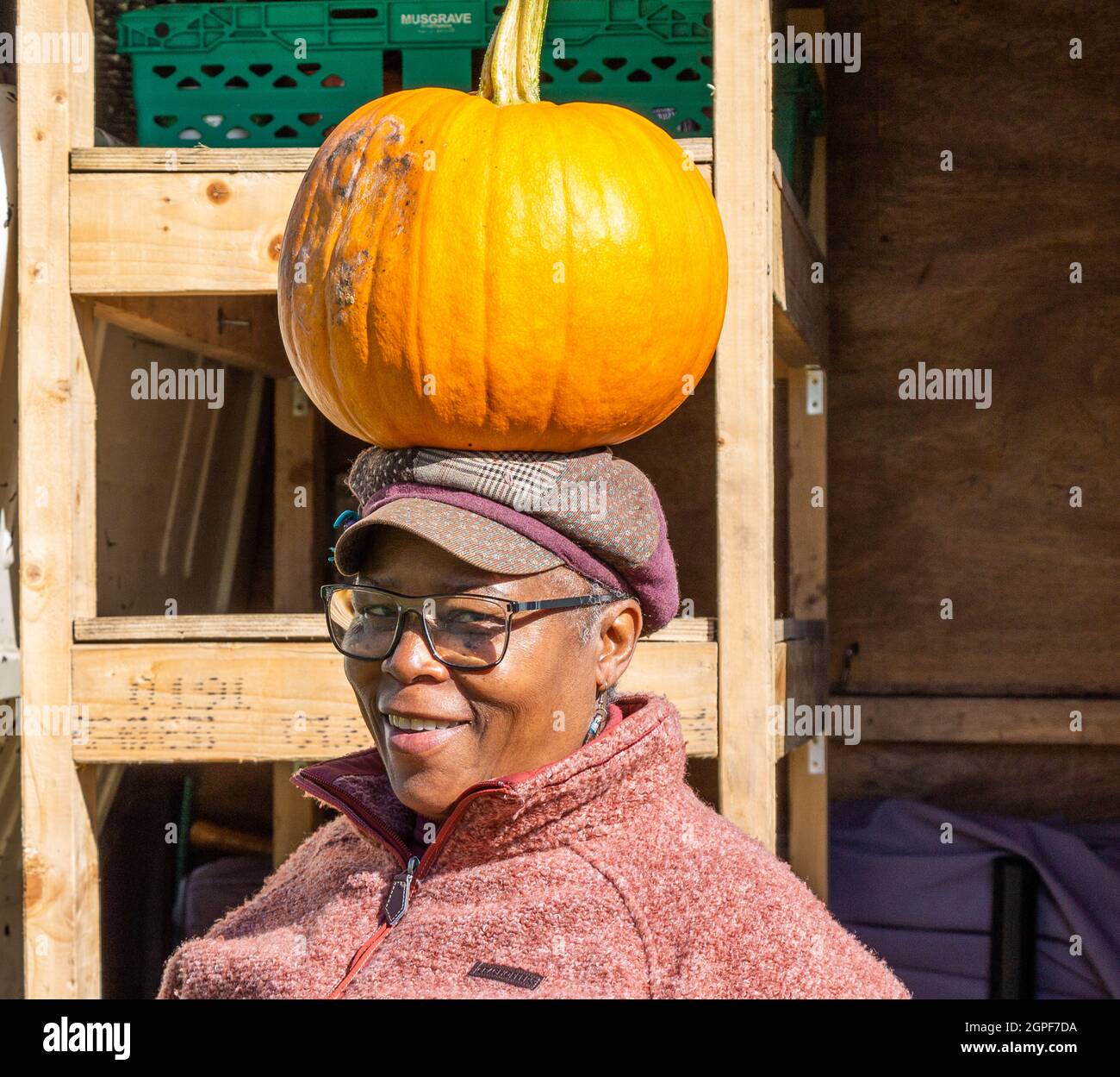 Pumpkin head woman hi-res stock photography and images - Alamy