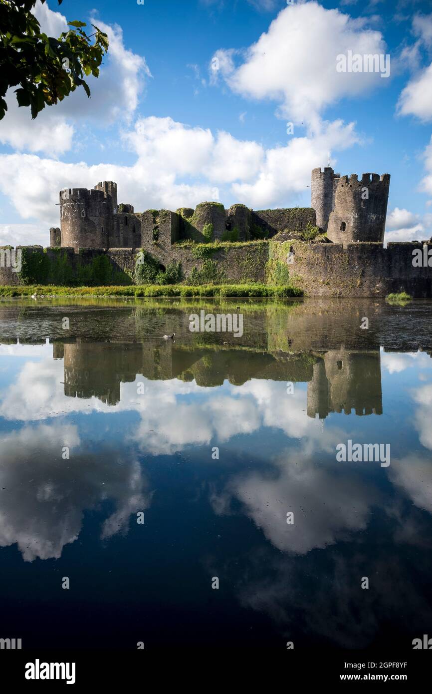Caerphilly castle medieval castle moat hi-res stock photography and ...