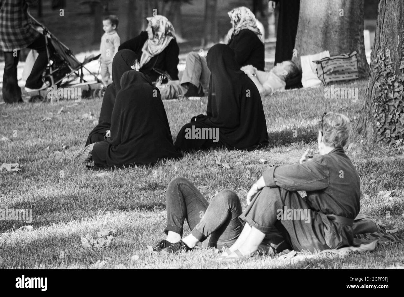 Poverty in istanbul city turkey hi-res stock photography and images - Alamy