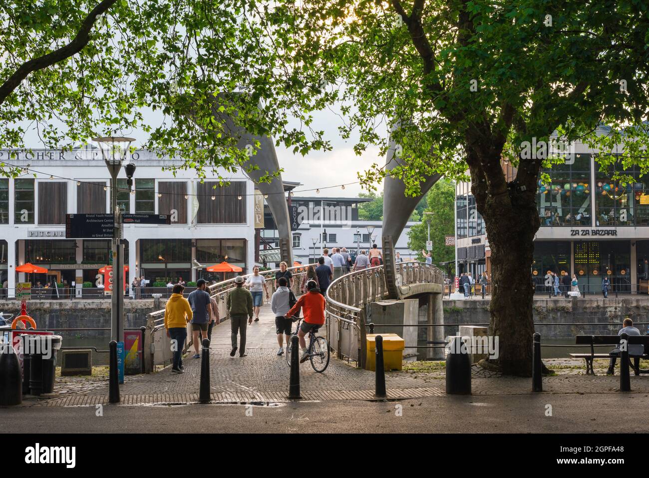 Bristol Harbourside, view from Narrow Quay of people approaching Pero's ...