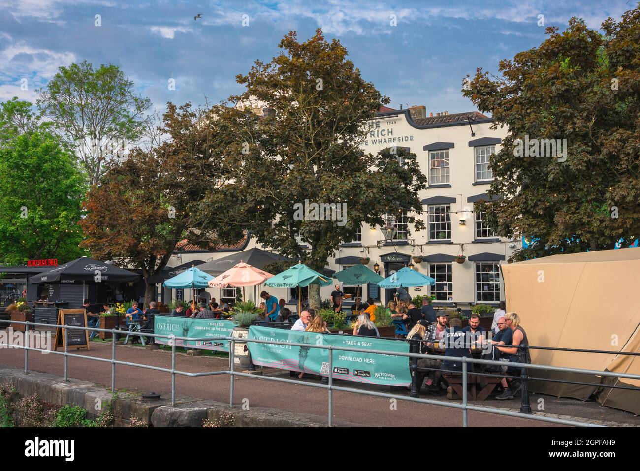 Ostrich Pub Inn Bristol, view in summer of people relaxing on the ...