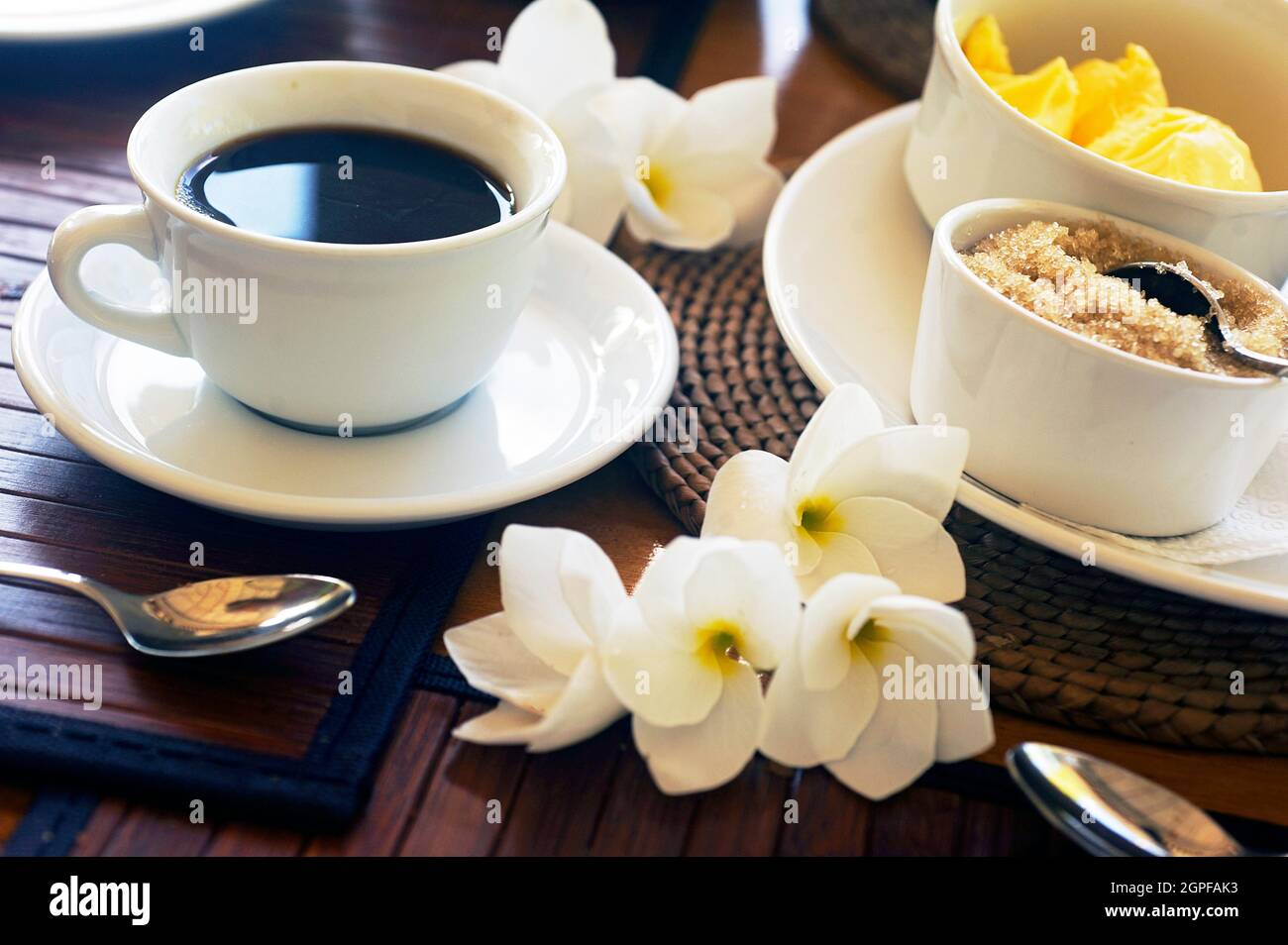 SEYCHELLES, LA DIGUE, BREAKFAST WITH FRUITS IN THE HOTEL LE ROCHER ...