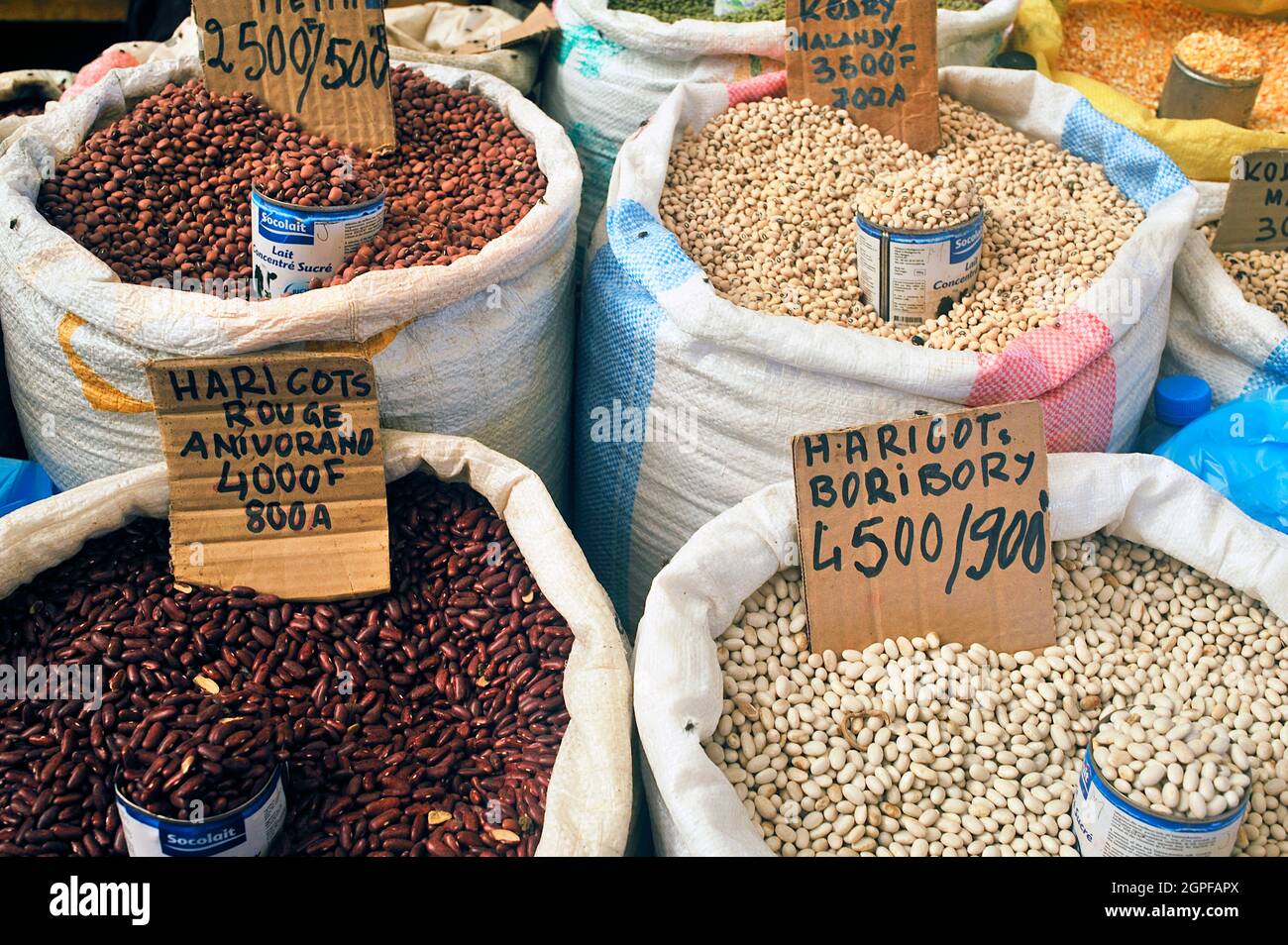 MADAGASCAR, NOSY BE,MARKET IN HELL VILLE Stock Photo - Alamy