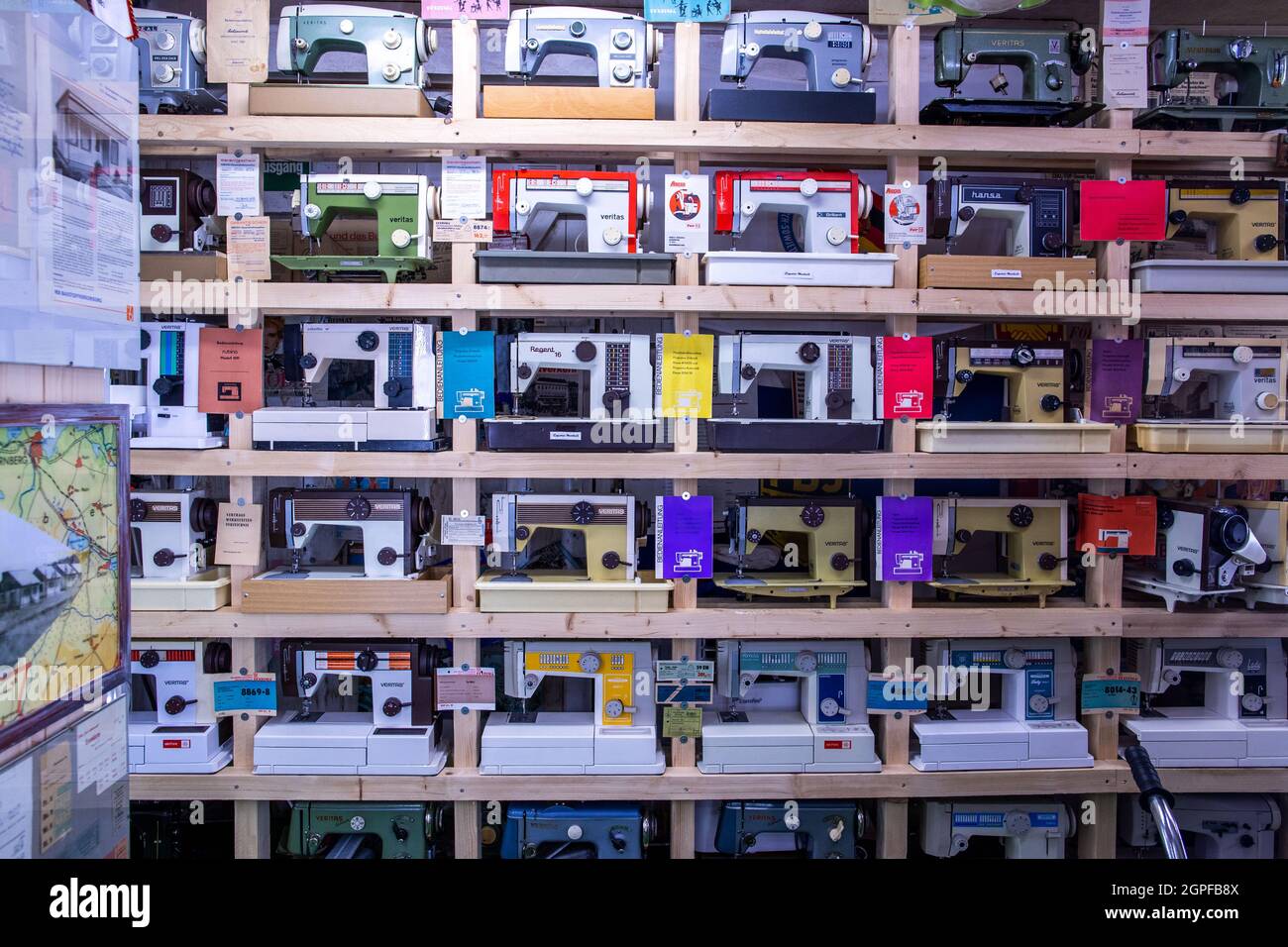 Dabel, Germany. 29th Sep, 2021. A collection of sewing machines is on ...