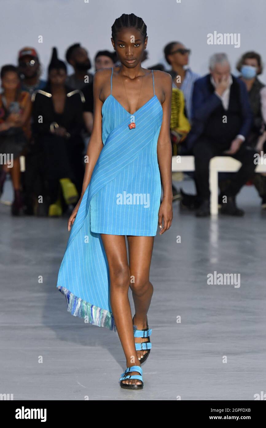 Kenneth ize fashion hi-res stock photography and images - Alamy