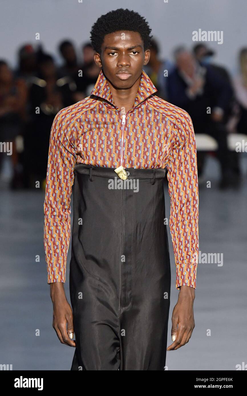 Model walks on the runway at the Kenneth Ize fashion show during Spring ...