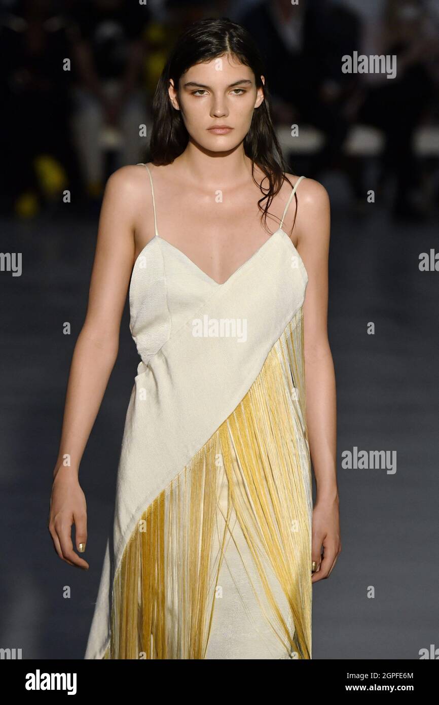 Kenneth ize fashion hi-res stock photography and images - Alamy