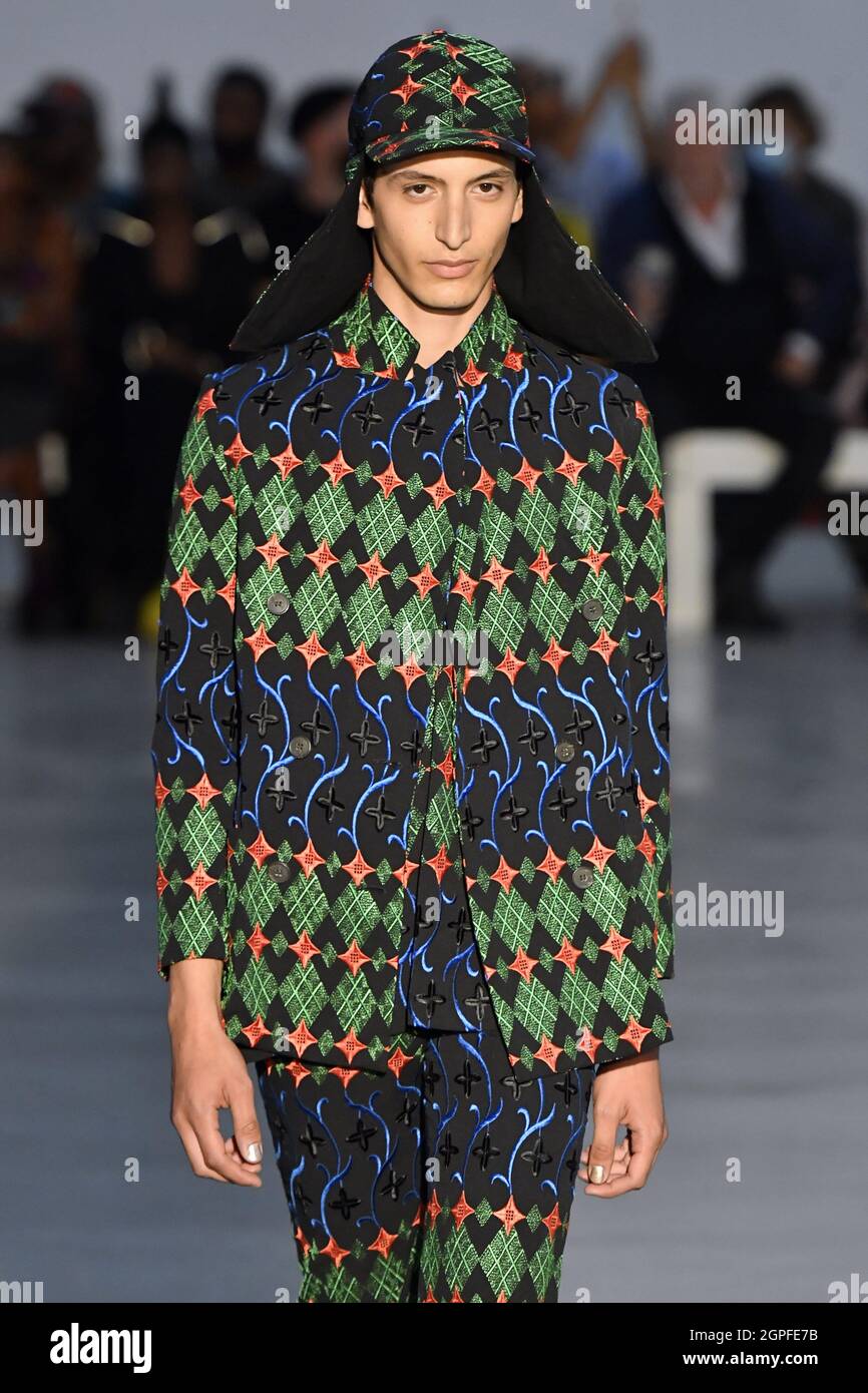 Kenneth ize fashion hi-res stock photography and images - Alamy