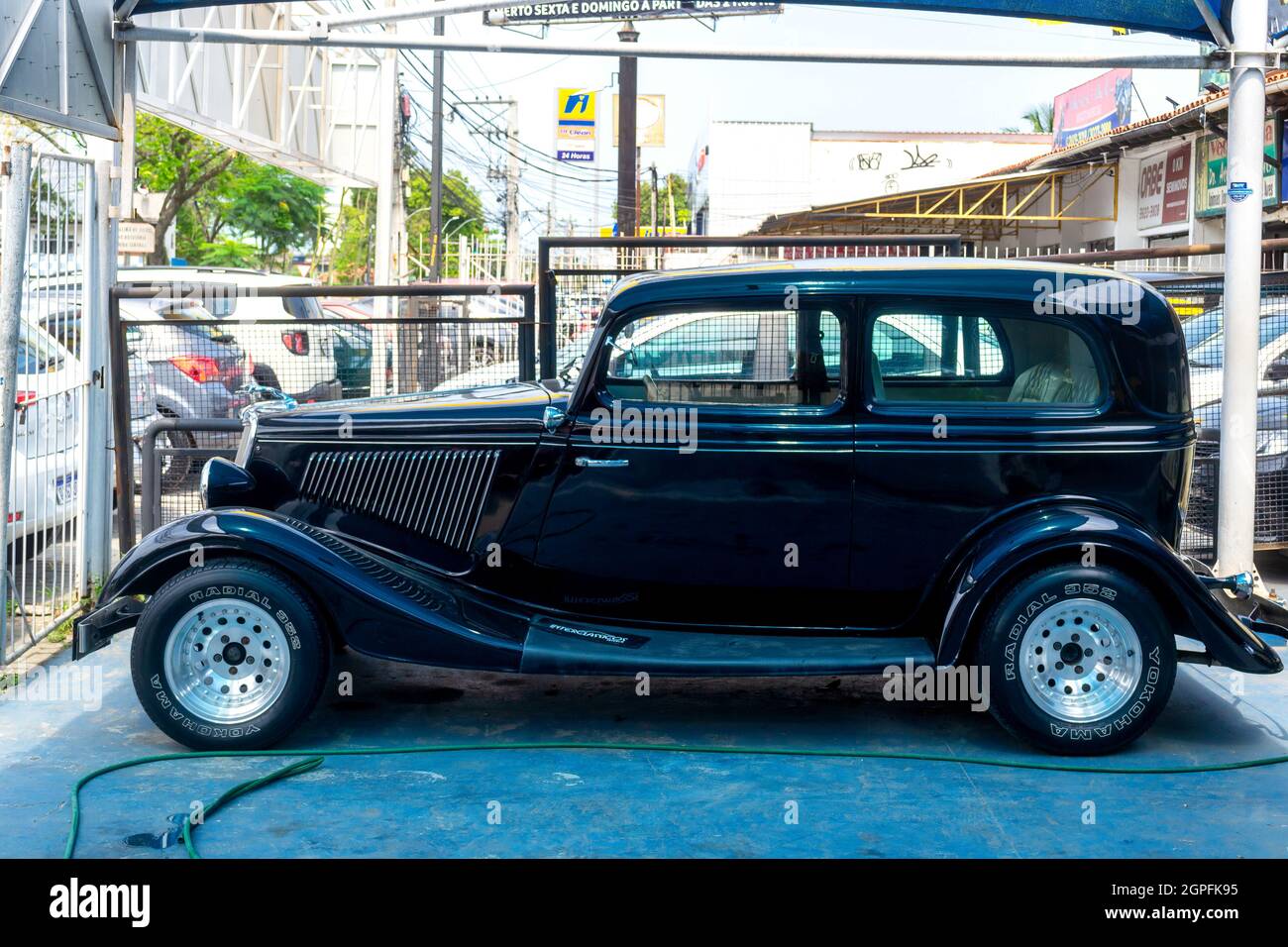 Vintage Jaguar car in the Interclassicos dealership business selling ...