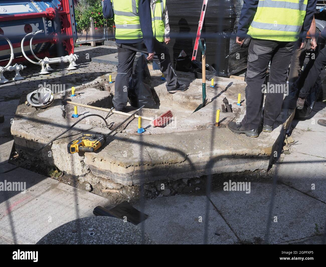 Structural defects hi-res stock photography and images - Alamy