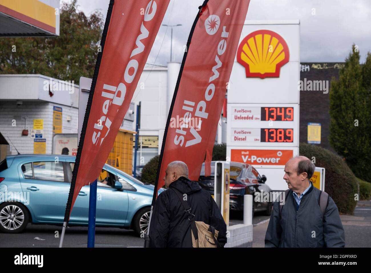 As the fuel crisis in the UK continues, this Shell petrol station is ...