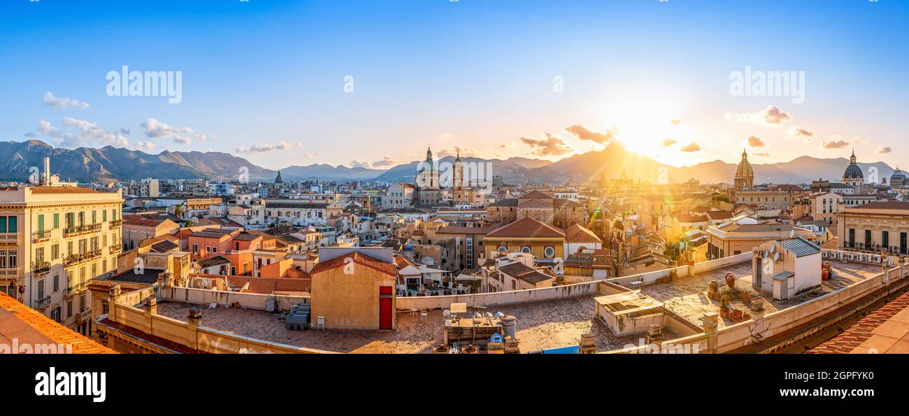 Palermo skyline sunset hi-res stock photography and images - Alamy