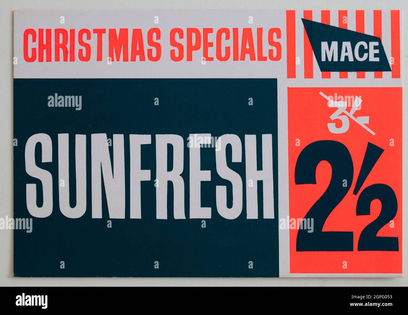 Vintage 1960s Mace Shop Price Display Card - Sunfresh Stock Photo - Alamy