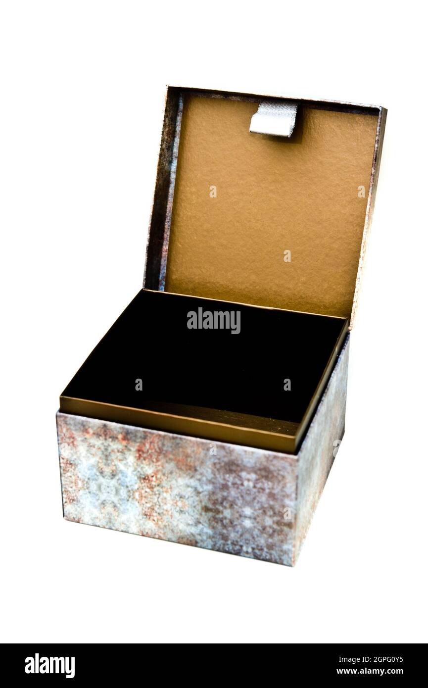 open box isolated Stock Photo - Alamy