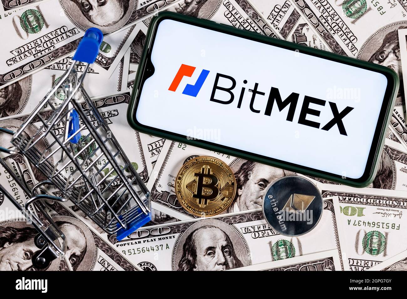 Stock market screen flat hi-res stock photography and images - Alamy