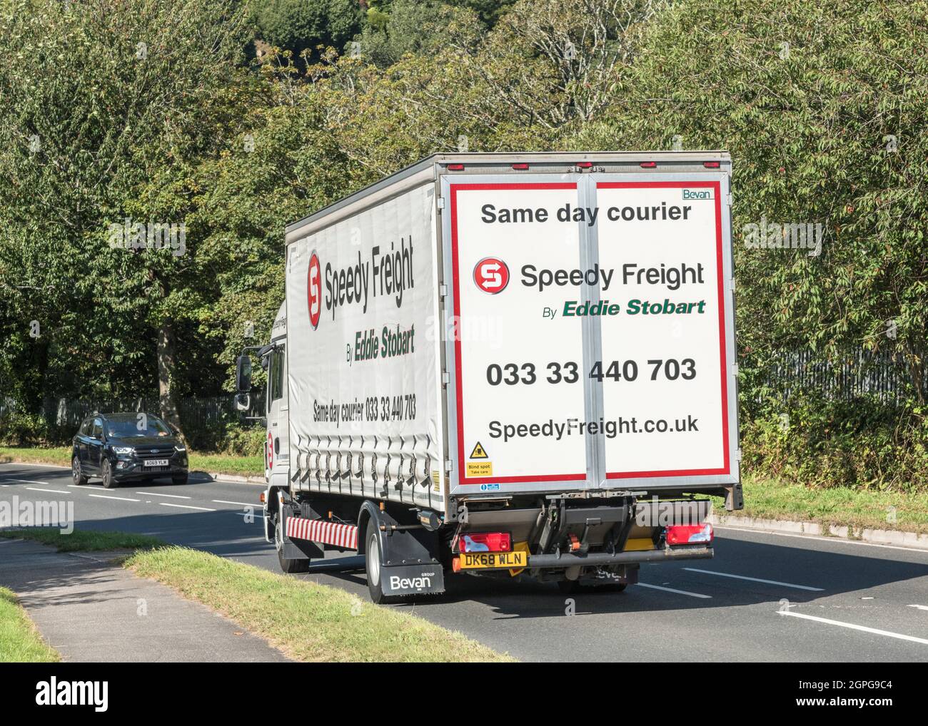 Speedy freight livery truck hi-res stock photography and images - Alamy