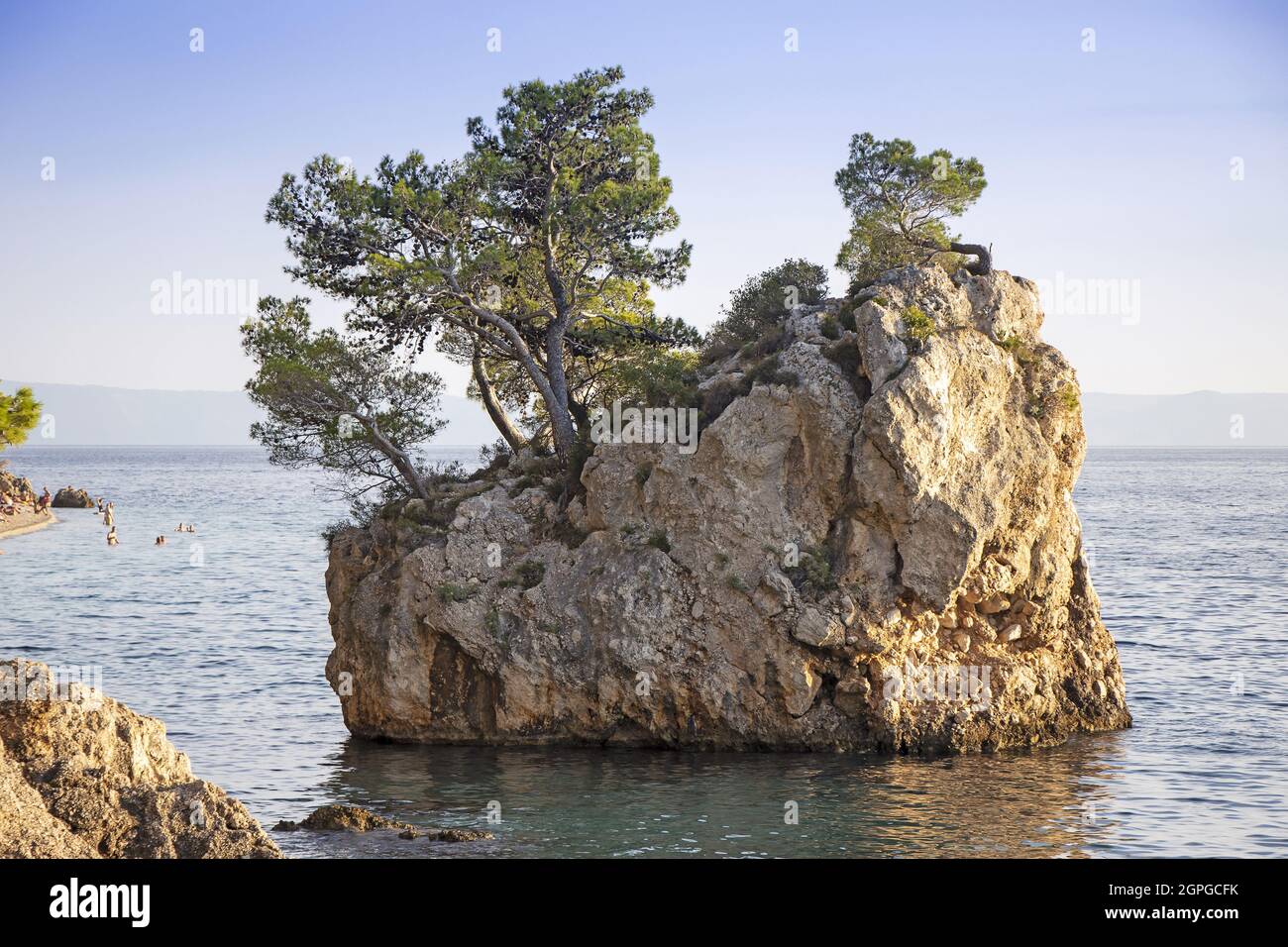 Small stone islet on Punta Rata beach in Brela, Dalmatia, Croatia Stock ...
