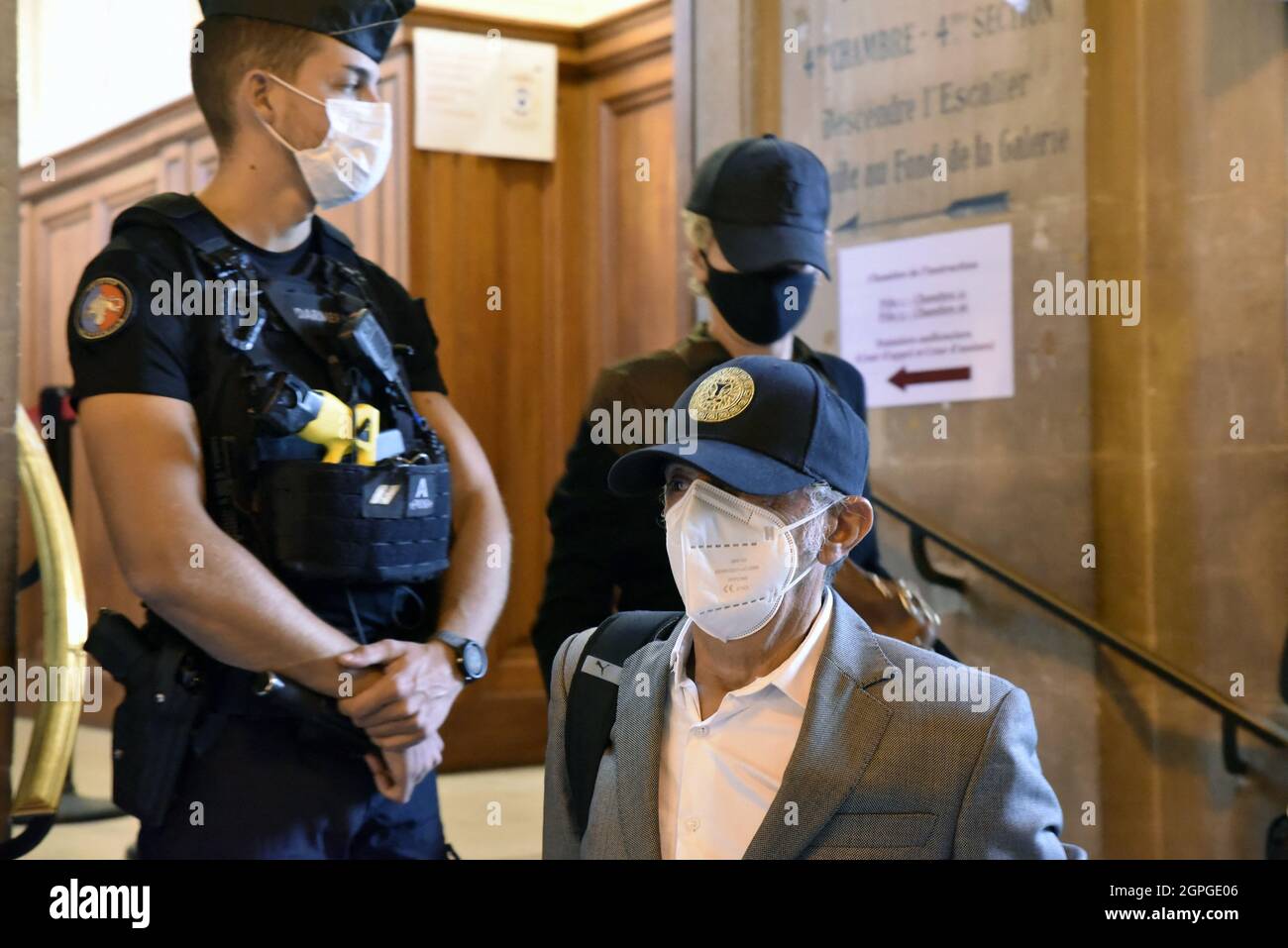 Red brigates italy hi-res stock photography and images - Alamy