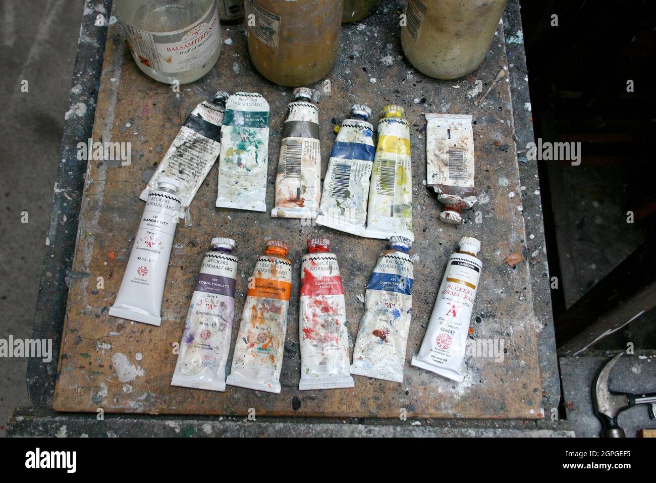 COLOR TUBES in an artist´s studio Stock Photo - Alamy