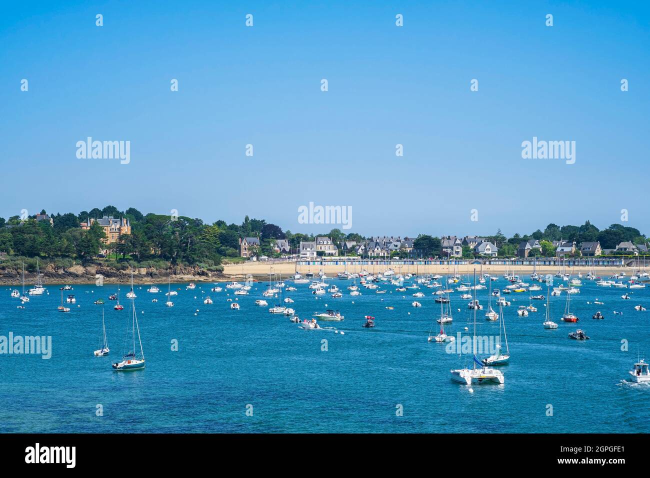 France, Ille-et-Vilaine, the mouth of Le Fremur river and Saint-Briac ...