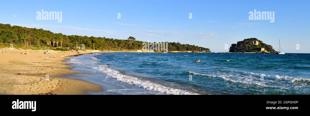 France, Var, Bormes les Mimosas, Cabasson beach and Bregancon fort ...