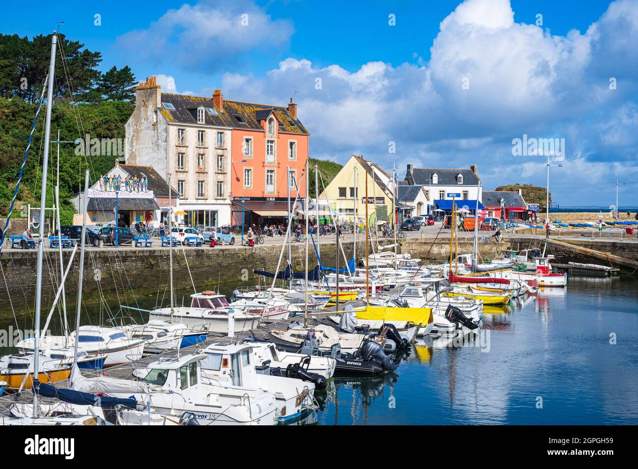 France, Morbihan, Groix Island, Port Tudy, the harbour Stock Photo - Alamy