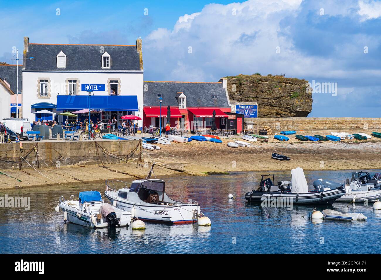 France, Morbihan, Groix Island, Port Tudy, the harbour Stock Photo - Alamy