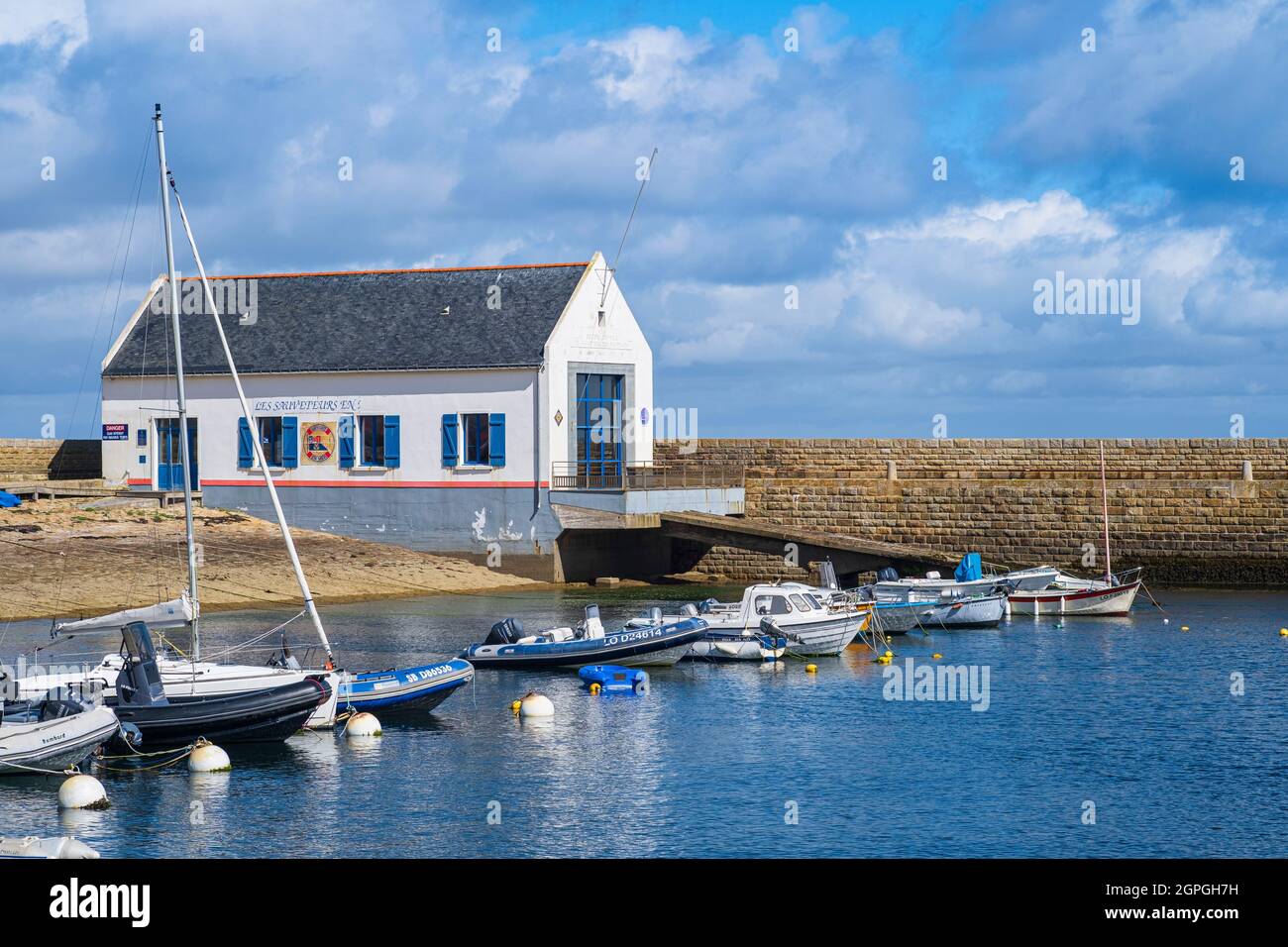 France, Morbihan, Groix Island, Port Tudy, the harbour Stock Photo - Alamy
