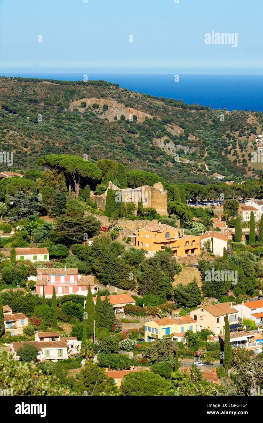 France, Var, Bormes-les-Mimosas, the old medieval village with the ...