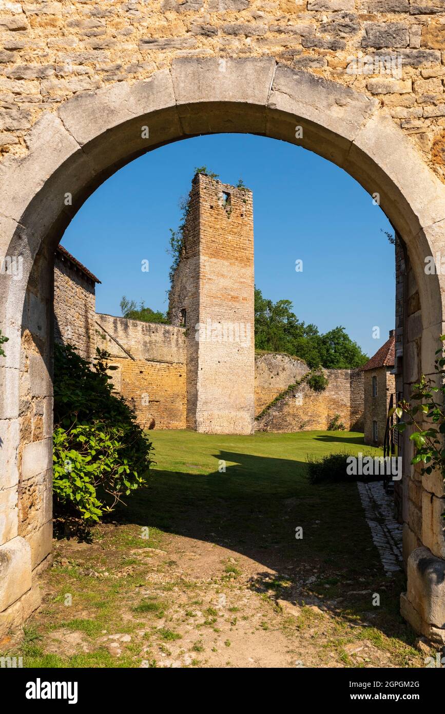 Medieval architecture 12th century hi-res stock photography and images ...