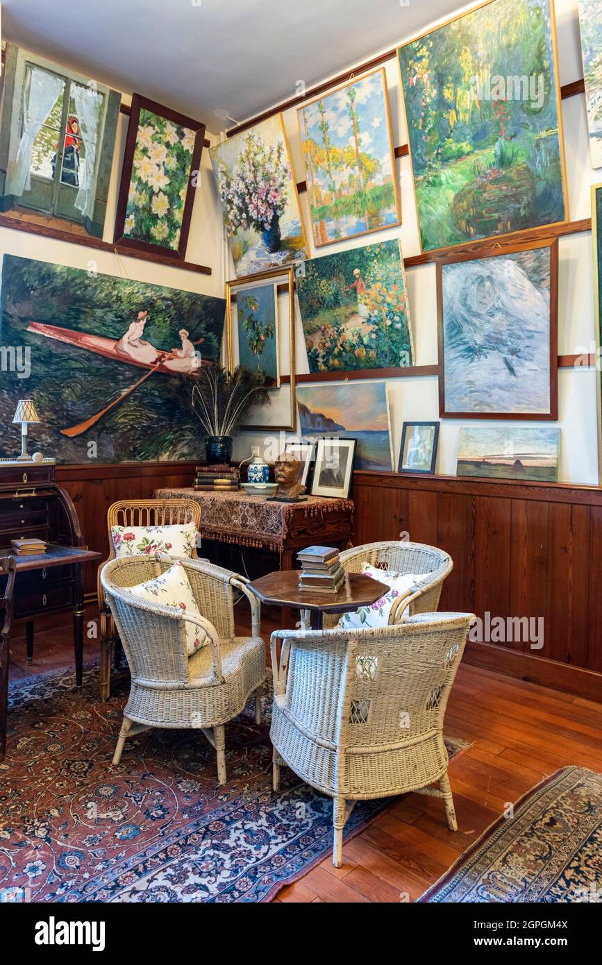 France, Eure, Giverny, Claude Monet Foundation, the house Stock Photo ...
