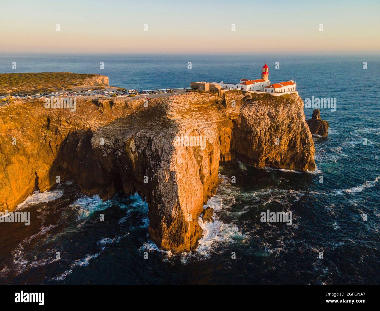 Portugal, Algarve, Sagres, the lighthouse of Cape Saint Vincent, (Cabo ...