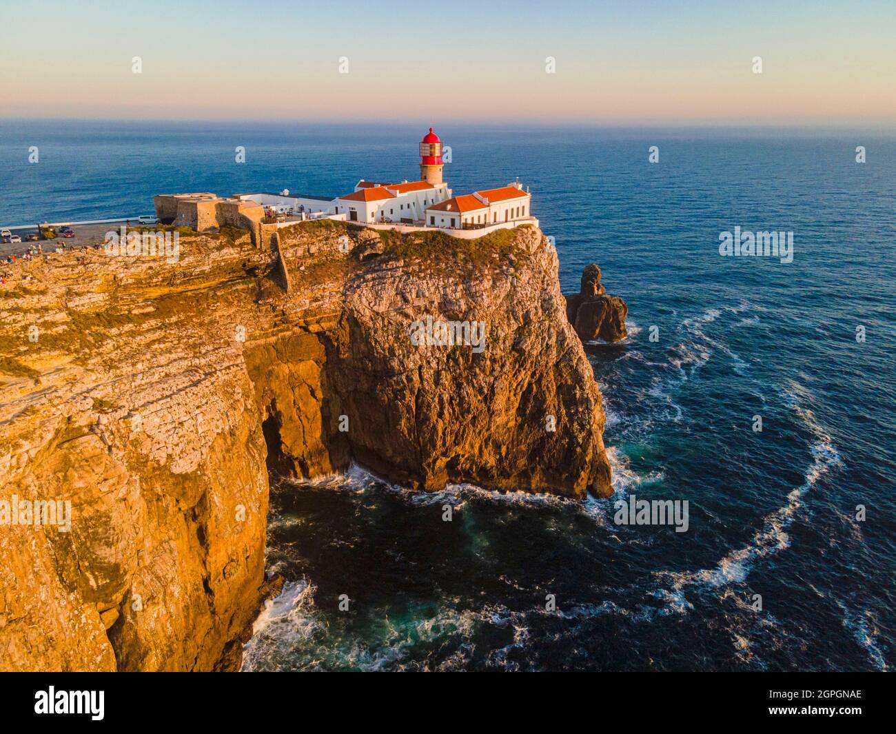 Portugal, Algarve, Sagres, the lighthouse of Cape Saint Vincent, (Cabo ...